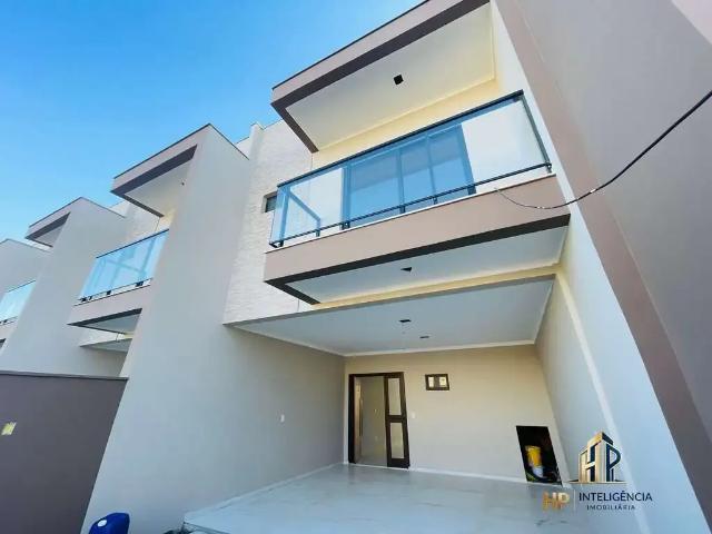 Casa / Sobrado para Venda em Joinville/SC Bucarein 3 Quartos