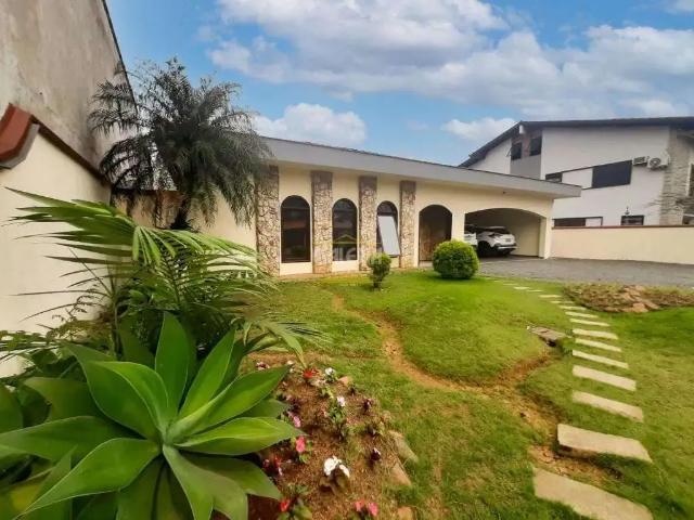 Casa / Sobrado para Venda em Joinville/SC Bucarein 3 Quartos