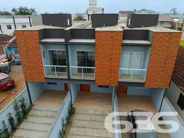 Casa / Sobrado para Venda em Joinville/SC Bucarein 3 Quartos