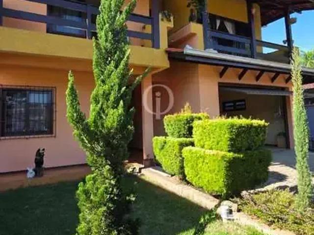 Casa / Sobrado para Venda em Joinville/SC Comasa 4 Quartos