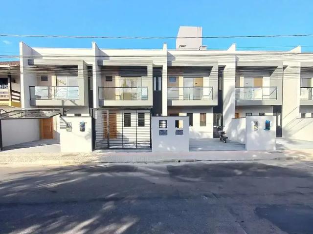 Casa / Sobrado para Venda em Joinville/SC Costa e Silva 2 Quartos