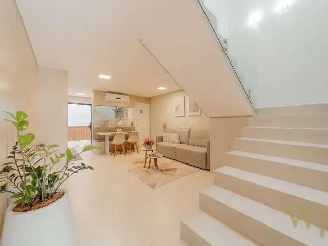 Casa / Sobrado para Venda em Joinville/SC Costa e Silva 2 Quartos
