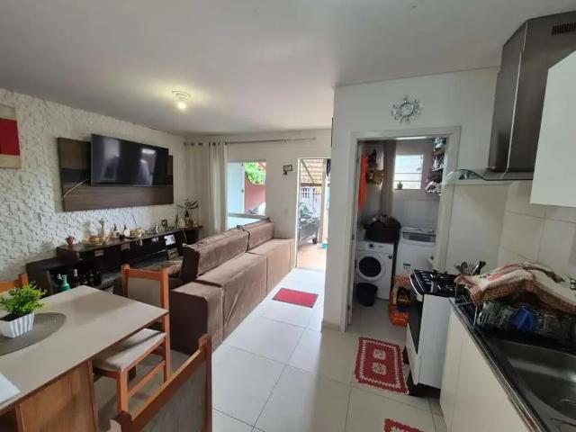 Casa / Sobrado para Venda em Joinville/SC Costa e Silva 2 Quartos