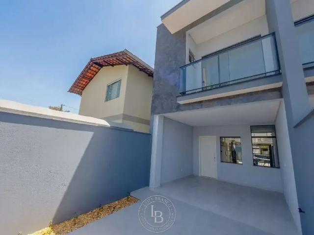Casa / Sobrado para Venda em Joinville/SC Costa e Silva 2 Quartos