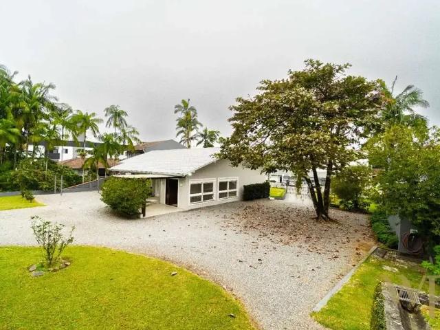 Casa / Sobrado para Venda em Joinville/SC Costa e Silva 2 Quartos