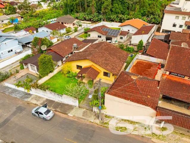 Casa / Sobrado para Venda em Joinville/SC Costa e Silva 3 Quartos