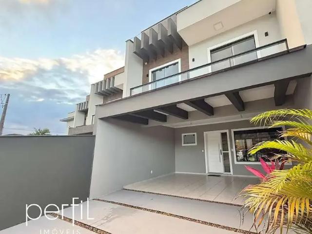 Casa / Sobrado para Venda em Joinville/SC Costa e Silva 3 Quartos