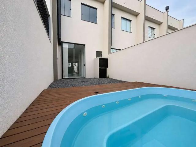 Casa / Sobrado para Venda em Joinville/SC Costa e Silva 3 Quartos