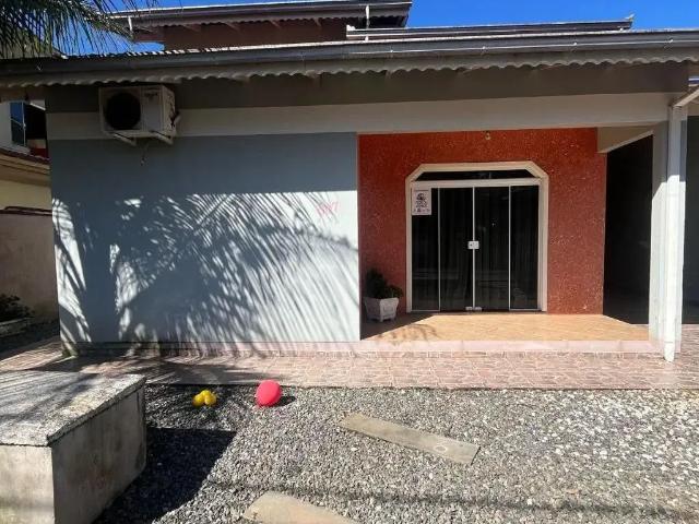 Casa / Sobrado para Venda em Joinville/SC Costa e Silva 3 Quartos