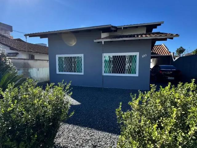 Casa / Sobrado para Venda em Joinville/SC Costa e Silva 3 Quartos