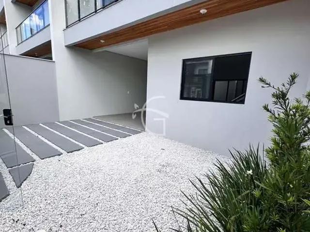 Casa / Sobrado para Venda em Joinville/SC Costa e Silva 3 Quartos