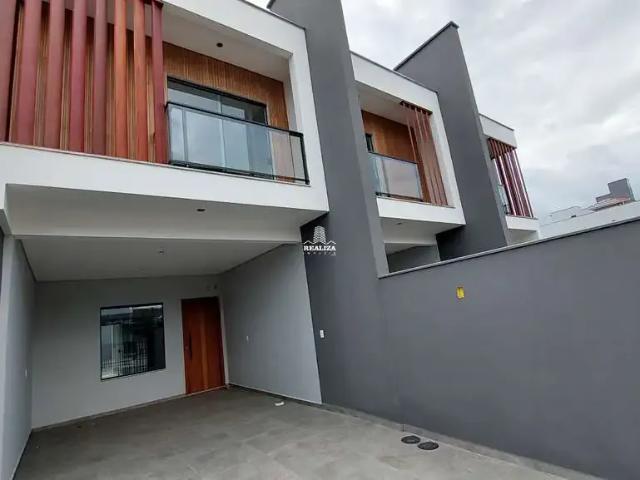 Casa / Sobrado para Venda em Joinville/SC Costa e Silva 3 Quartos