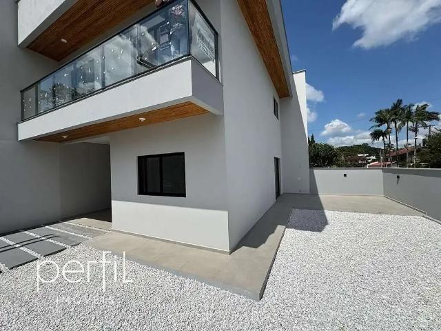 Casa / Sobrado para Venda em Joinville/SC Costa e Silva 3 Quartos