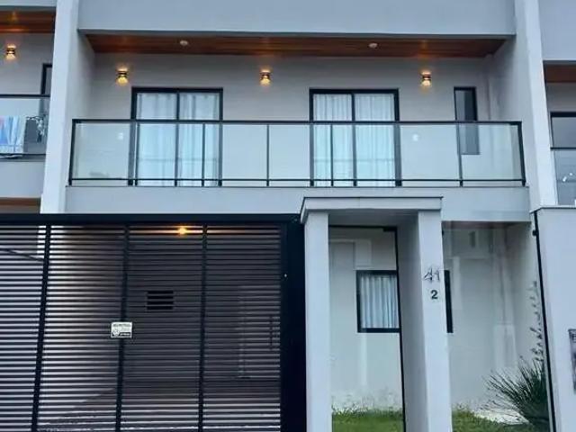 Casa / Sobrado para Venda em Joinville/SC Costa e Silva 3 Quartos