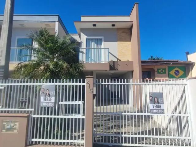 Casa / Sobrado para Venda em Joinville/SC Costa e Silva 3 Quartos