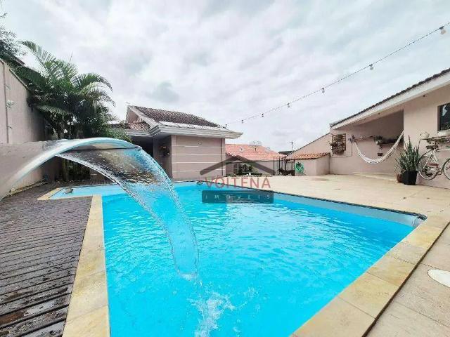 Casa / Sobrado para Venda em Joinville/SC Costa e Silva 3 Quartos