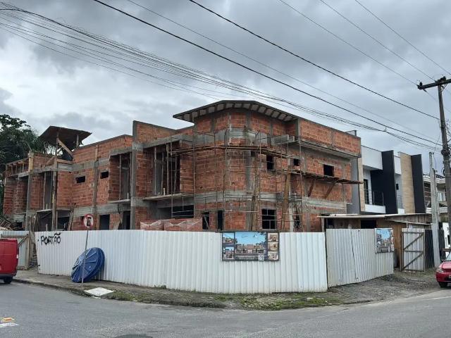 Casa / Sobrado para Venda em Joinville/SC Costa e Silva 3 Quartos