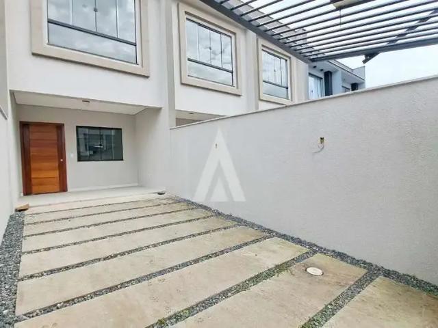 Casa / Sobrado para Venda em Joinville/SC Costa e Silva 3 Quartos