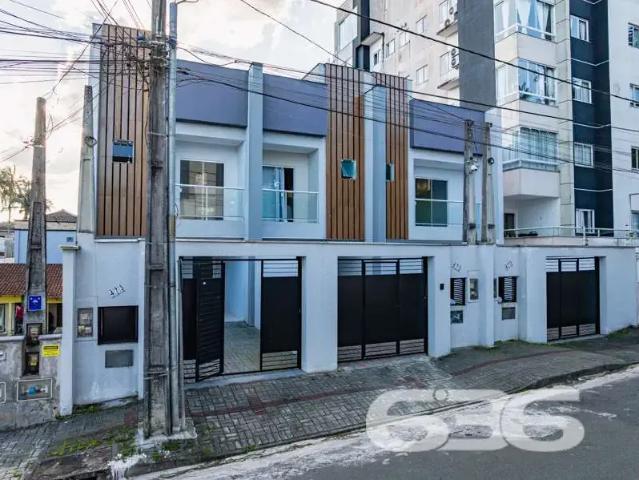 Casa / Sobrado para Venda em Joinville/SC Costa e Silva 3 Quartos