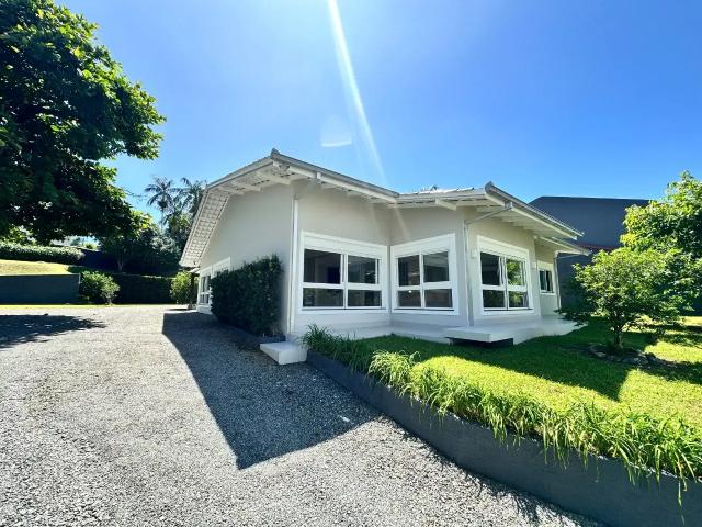Casa / Sobrado para Venda em Joinville/SC Costa e Silva 3 Quartos