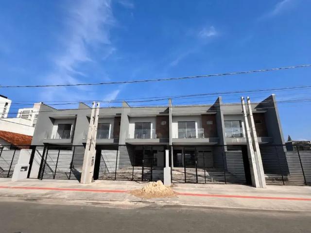 Casa / Sobrado para Venda em Joinville/SC Costa e Silva 3 Quartos