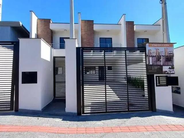 Casa / Sobrado para Venda em Joinville/SC Costa e Silva 3 Quartos