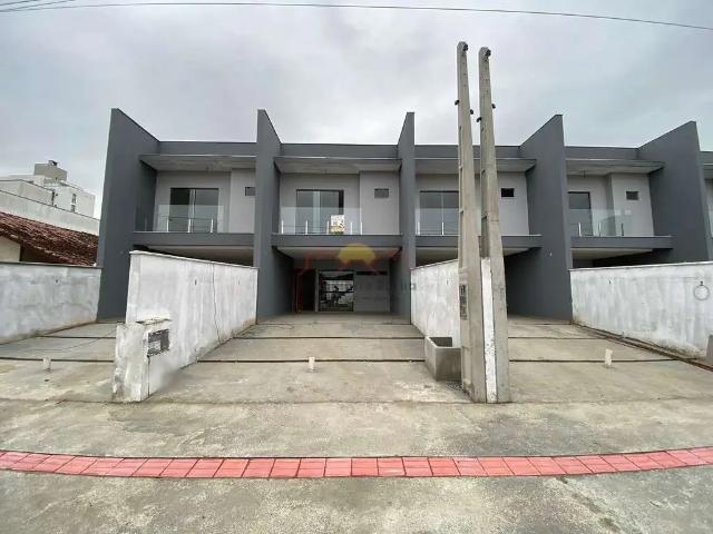 Casa / Sobrado para Venda em Joinville/SC Costa e Silva 3 Quartos