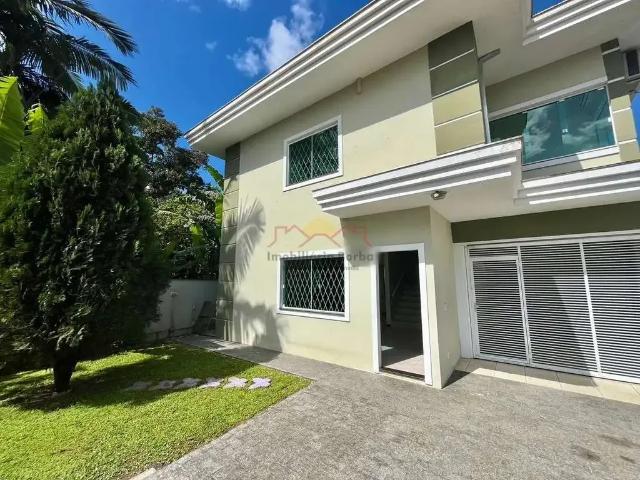 Casa / Sobrado para Venda em Joinville/SC Costa e Silva 3 Quartos