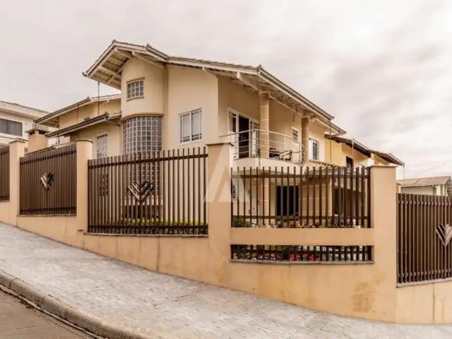 Casa / Sobrado para Venda em Joinville/SC Costa e Silva 4 Quartos