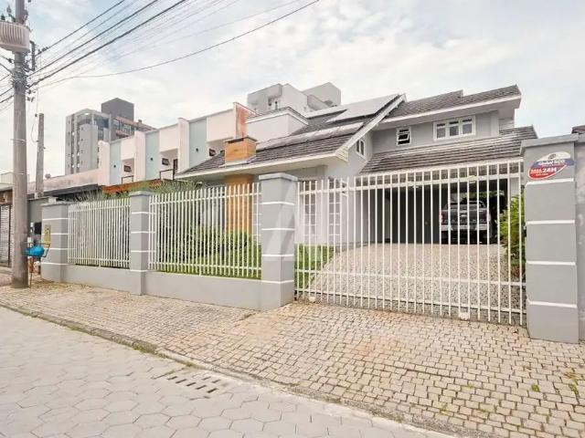 Casa / Sobrado para Venda em Joinville/SC Costa e Silva 4 Quartos