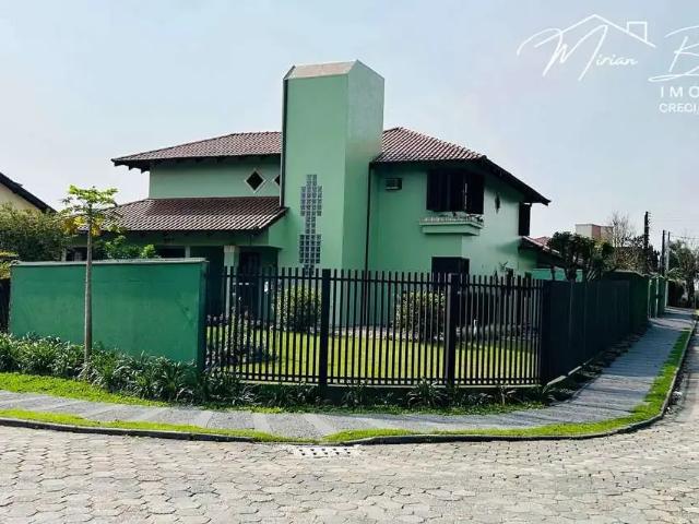 Casa / Sobrado para Venda em Joinville/SC Costa e Silva 4 Quartos
