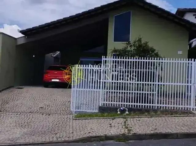 Casa / Sobrado para Venda em Joinville/SC Costa e Silva 5 Quartos