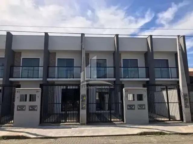 Casa / Sobrado para Venda em Joinville/SC Espinheiros 2 Quartos