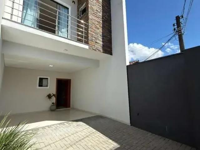 Casa / Sobrado para Venda em Joinville/SC Espinheiros 3 Quartos