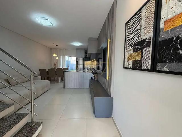 Casa / Sobrado para Venda em Joinville/SC Espinheiros 3 Quartos
