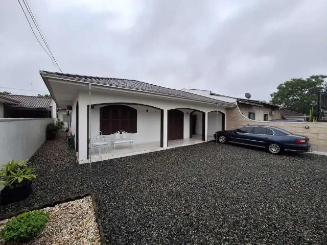 Casa / Sobrado para Venda em Joinville/SC Fátima 3 Quartos