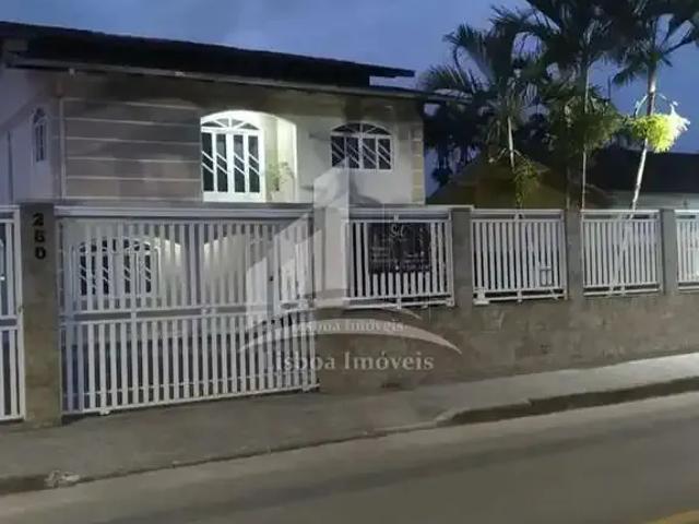 Casa / Sobrado para Venda em Joinville/SC Fátima 3 Quartos