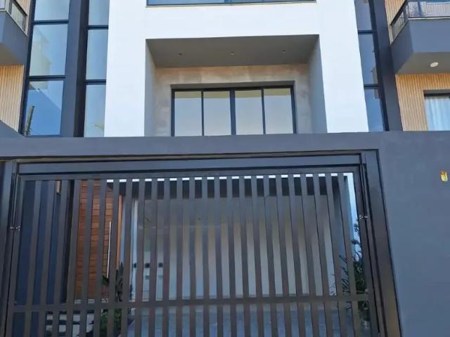 Casa / Sobrado para Venda em Joinville/SC Floresta