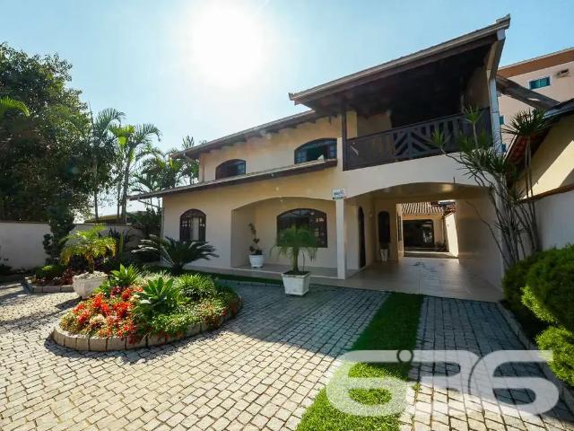 Casa / Sobrado para Venda em Joinville/SC Floresta 4 Quartos