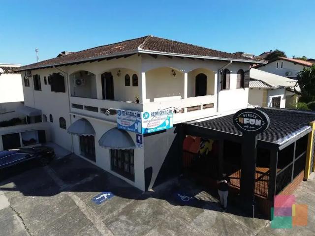 Casa / Sobrado para Venda em Joinville/SC Floresta 4 Quartos
