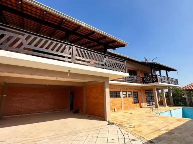 Casa / Sobrado para Venda em Joinville/SC Floresta 4 Quartos