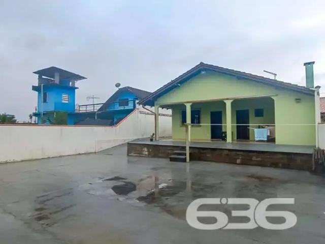 Casa / Sobrado para Venda em Joinville/SC Floresta 4 Quartos