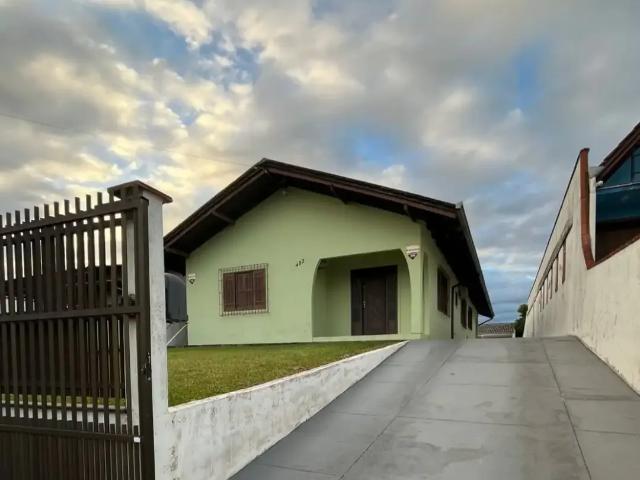 Casa / Sobrado para Venda em Joinville/SC Floresta 4 Quartos