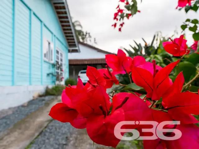 Casa / Sobrado para Venda em Joinville/SC Floresta 4 Quartos