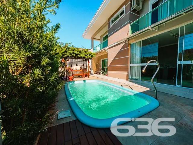 Casa / Sobrado para Venda em Joinville/SC Floresta 4 Quartos