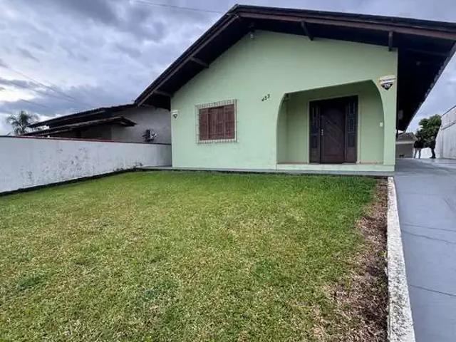 Casa / Sobrado para Venda em Joinville/SC Floresta 5 Quartos