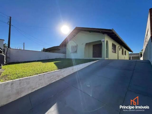 Casa / Sobrado para Venda em Joinville/SC Floresta 5 Quartos