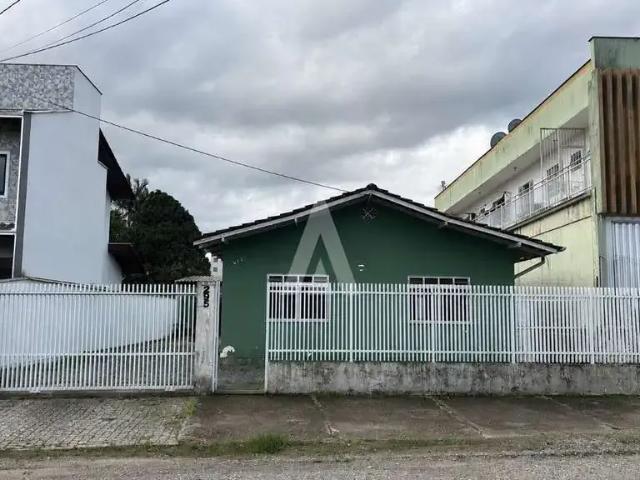 Casa / Sobrado para Venda em Joinville/SC Floresta 2 Quartos