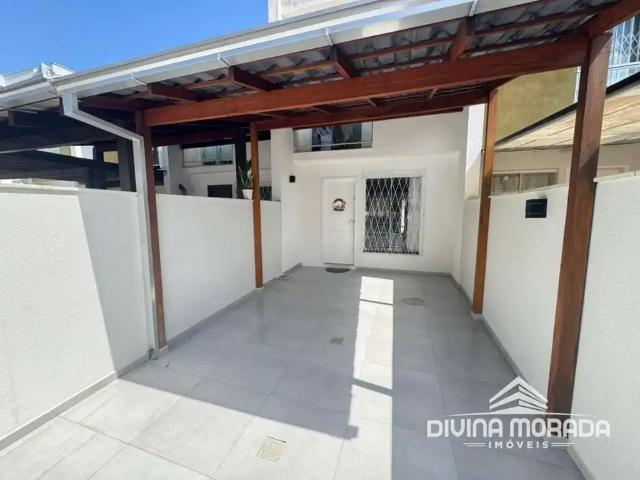 Casa / Sobrado para Venda em Joinville/SC Floresta 2 Quartos