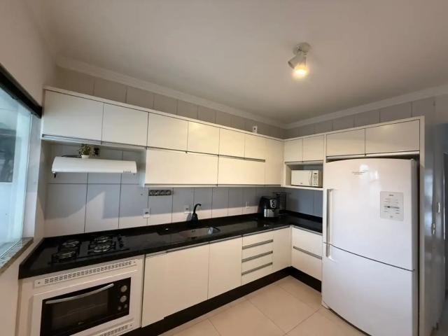 Casa / Sobrado para Venda em Joinville/SC Floresta 2 Quartos